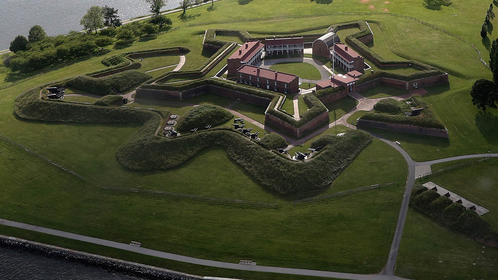 Forklift damages brick walkway at historic Fort McHenry ahead of Pence ...