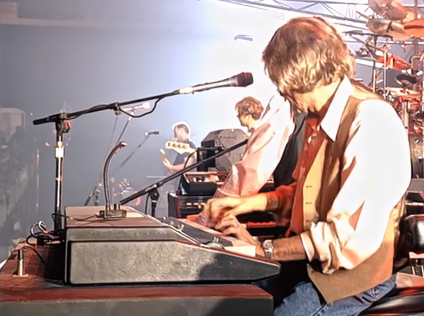 LIVE MUSIC Pink Floyd livestreams 1994 Pulse concert – WDBO