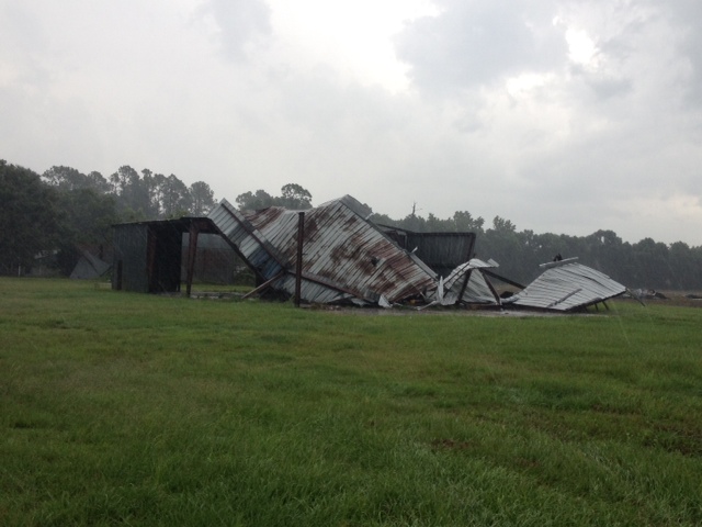 Intense wind causes damage in St. Johns County – 104.5 WOKV