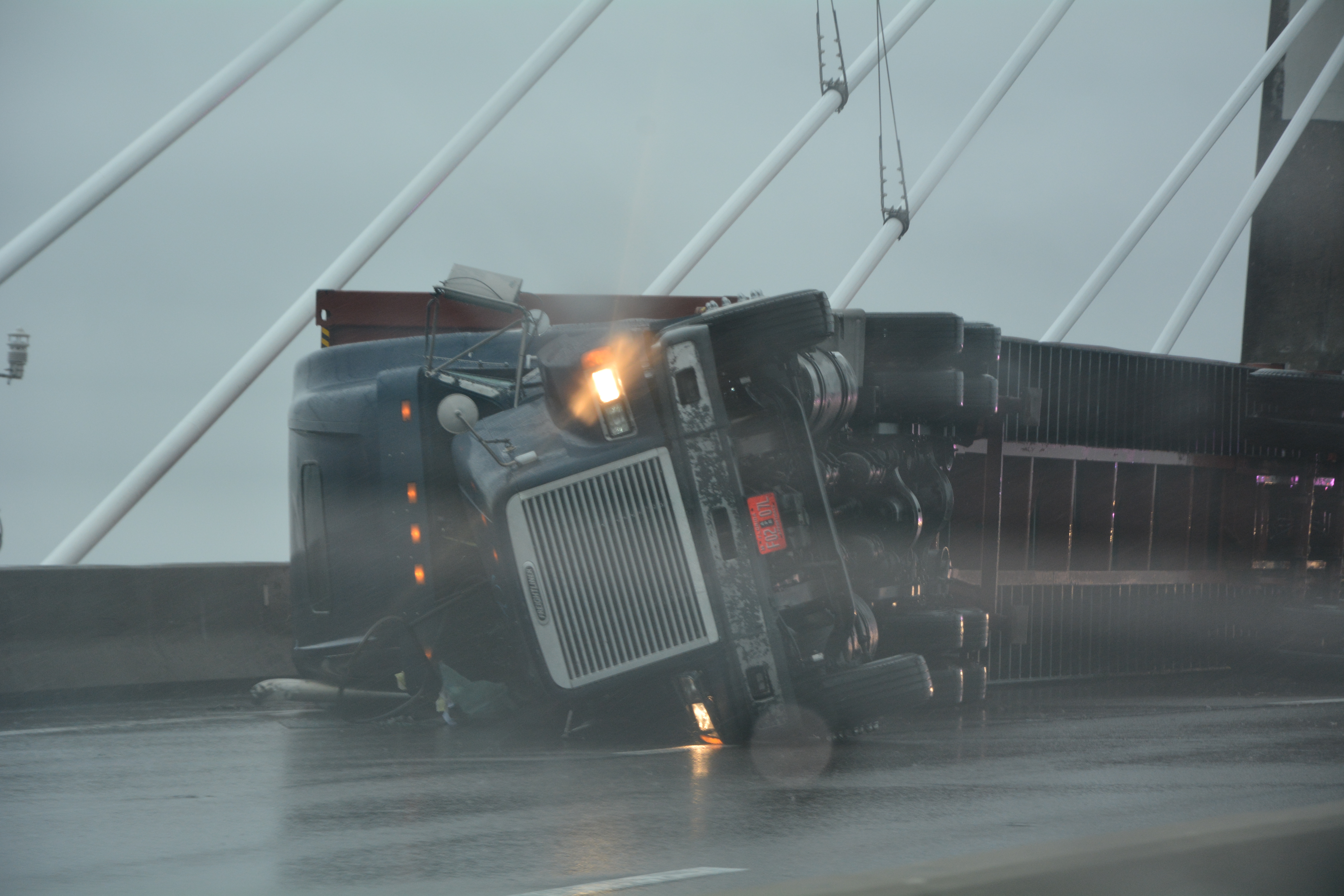 Cold, blustery conditions now that severe storms are gone – 104.5 WOKV