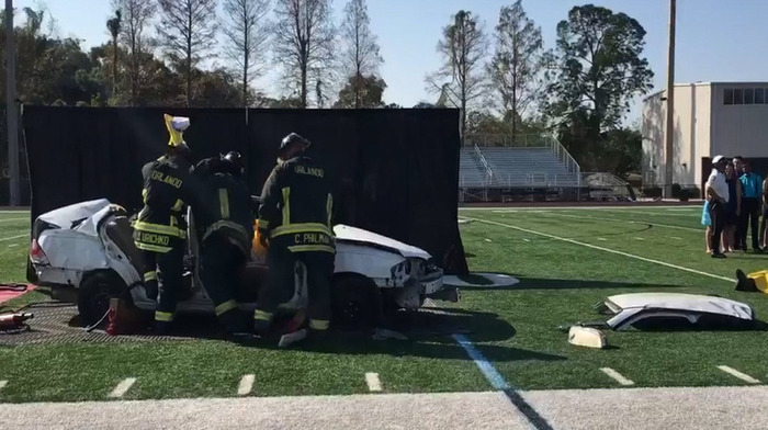 Orlando Police demonstrate the dangers of drinking and driving on prom ...