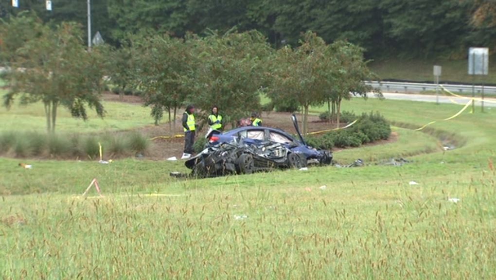 Woman killed in hit-and-run crash; police searching for 2 who ran from ...
