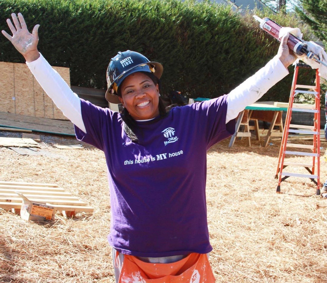 Building with Clark Howard: 'Atlanta Habitat saved me' – 95.5 WSB