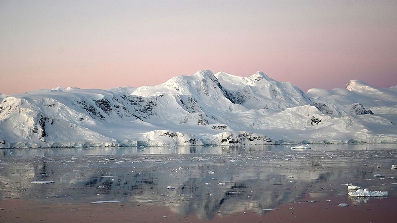 Record-high temperature, 65 degrees, recorded in Antarctica – 104.5 WOKV