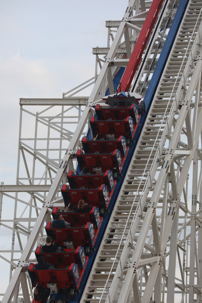 The Raven Roller Coaster Layout