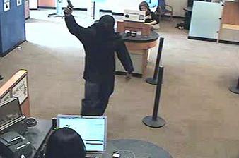 Gunshots at bank robbery – 95.5 WSB