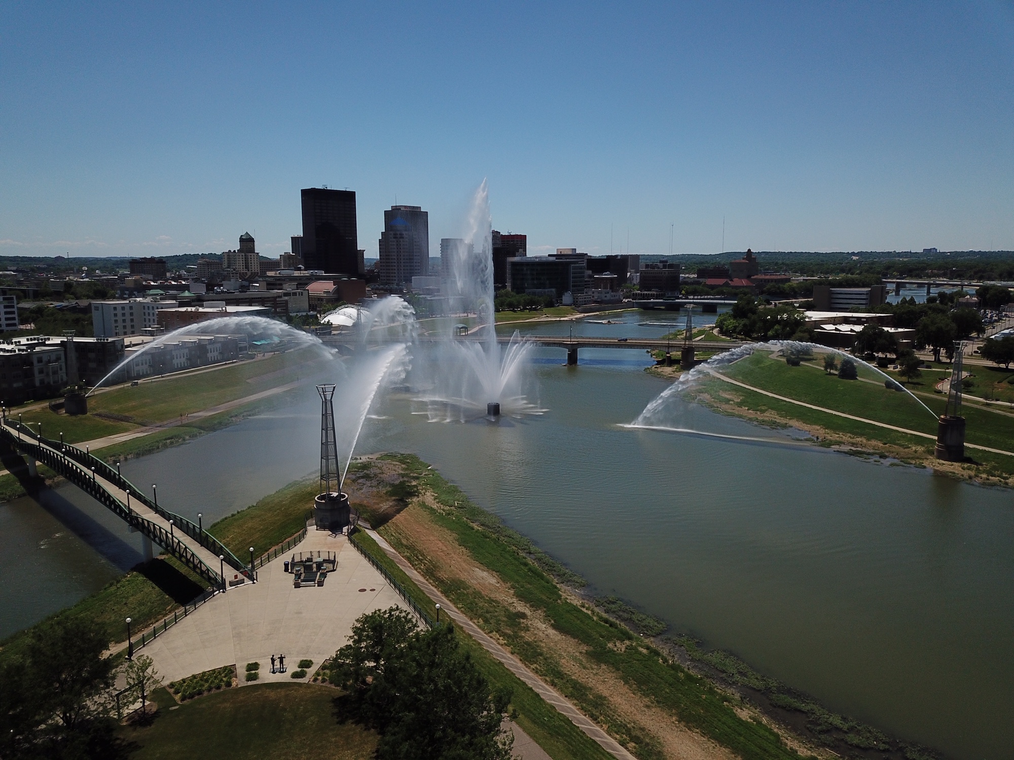 Construction on $2.3 million pedestrian bridge near Riverscape, Deed’s ...