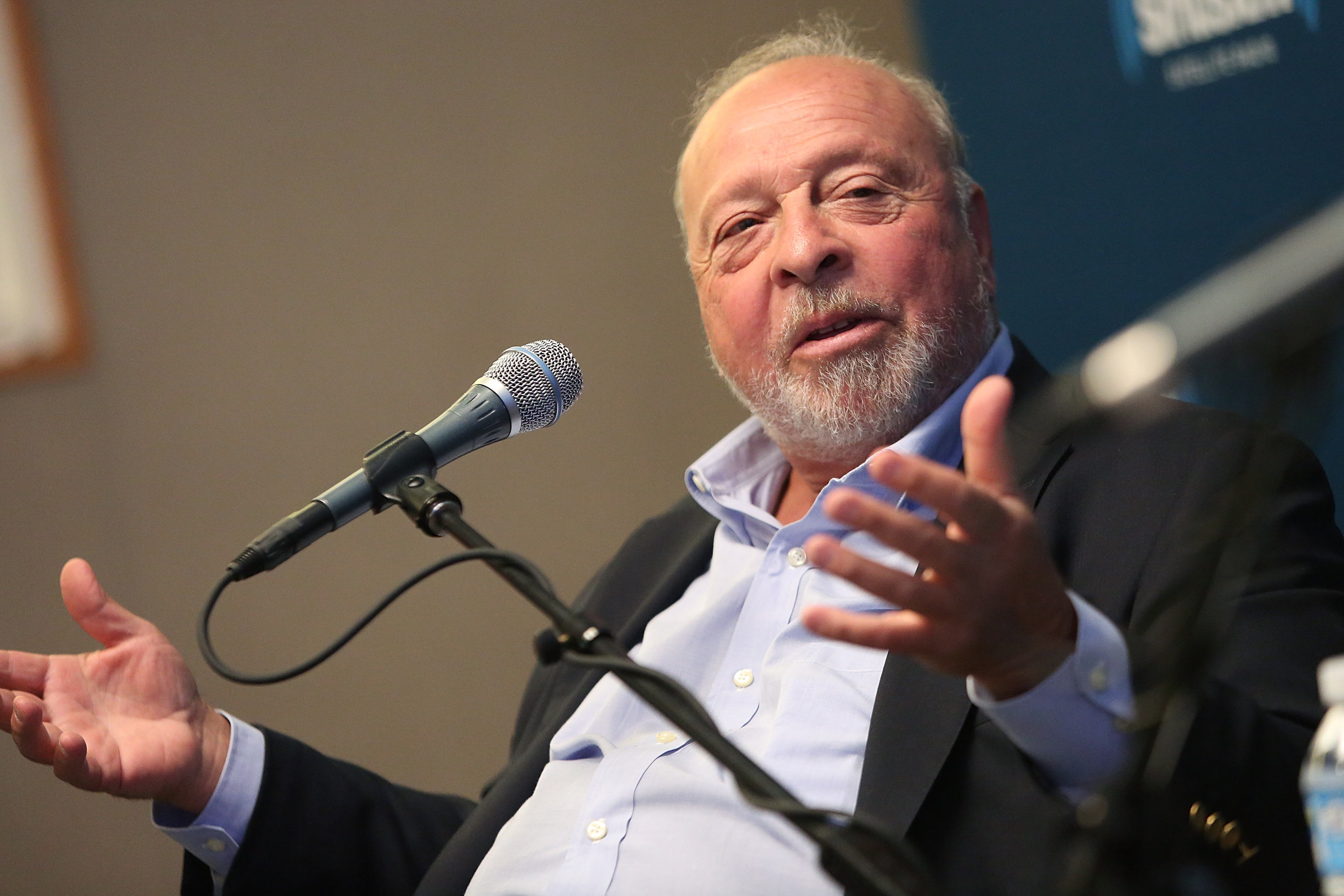 WSB’s Scott Slade talks with novelist Nelson DeMille – 95.5 WSB