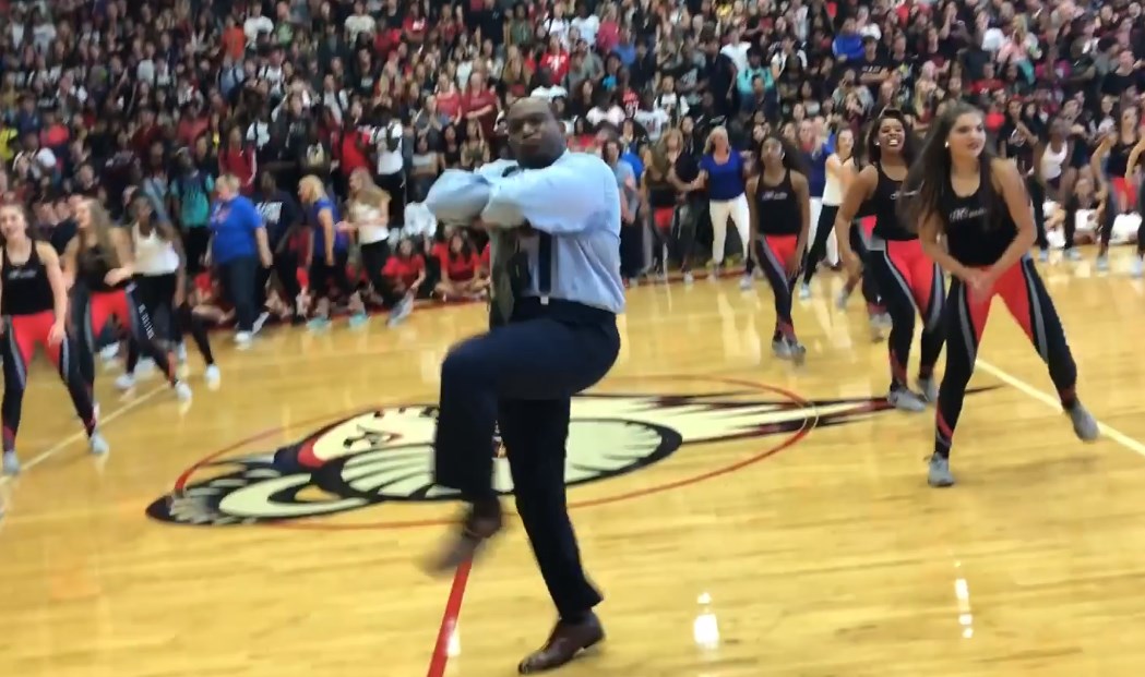 WATCH: Lake Mary High principal and staff join school dance team for ...