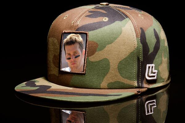 Futuristic baseball cap changes messages on LCD screen – WDBO