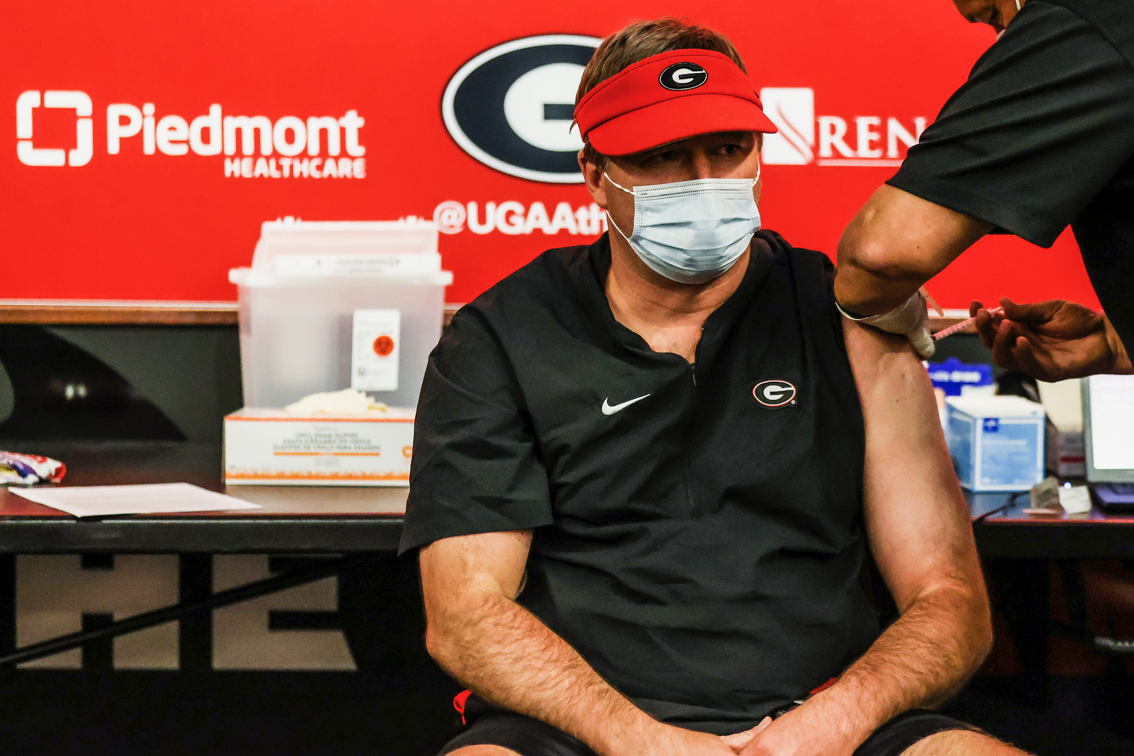 Vaccine “one great step” for UGA coaches, staff – WGAU
