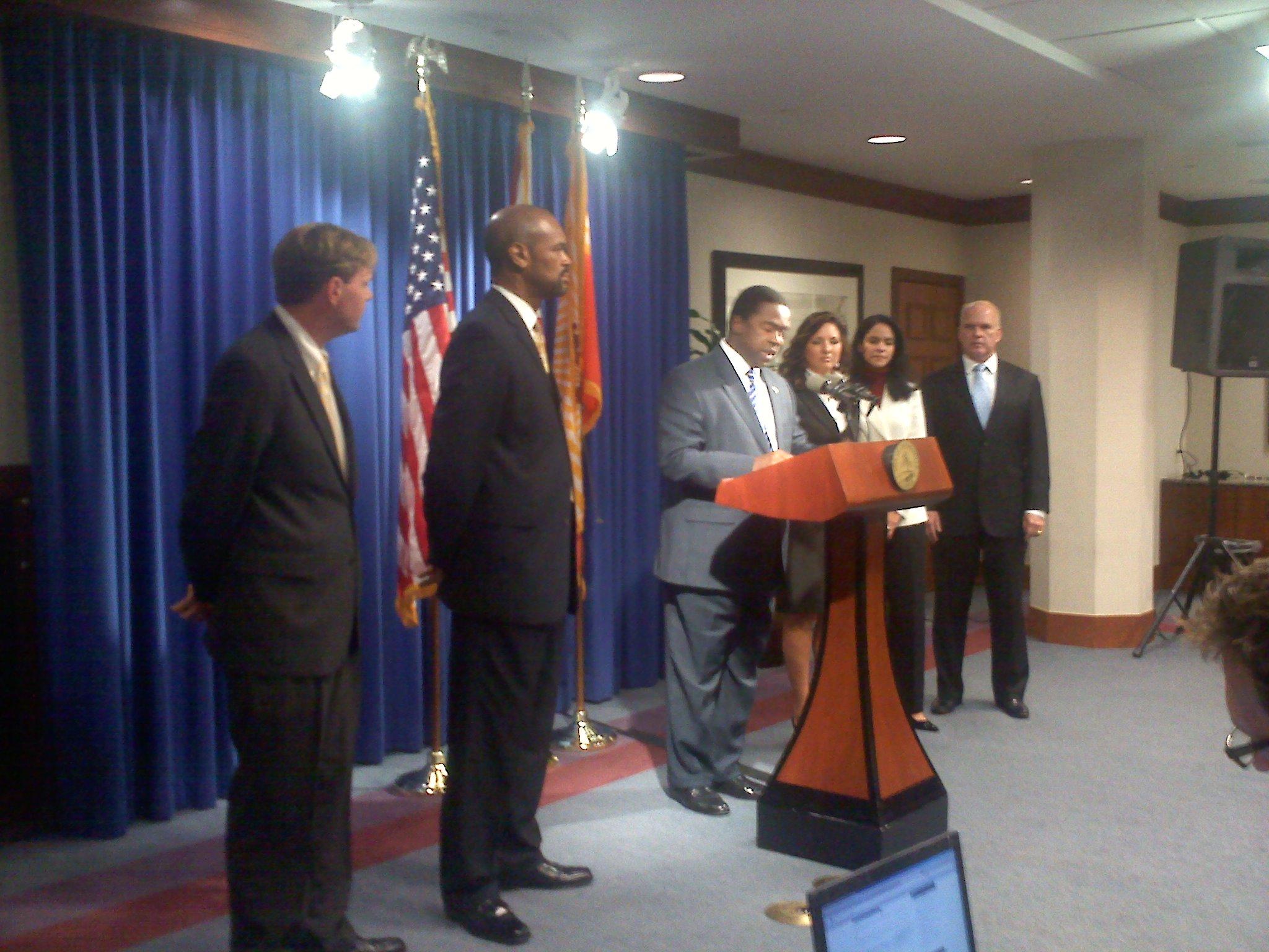 Mayor Alvin Brown announces 5 appointees at City Hall – 104.5 WOKV