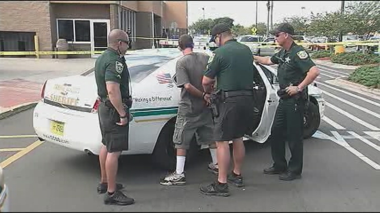 Man arrested after firing gun in Wal-Mart parking lot – WDBO