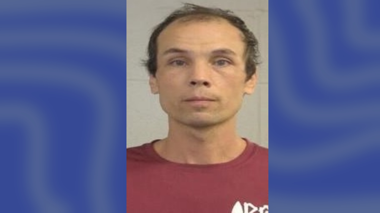 Body cam video shows Louisville officers rescuing kidnapped girl, 6 ...