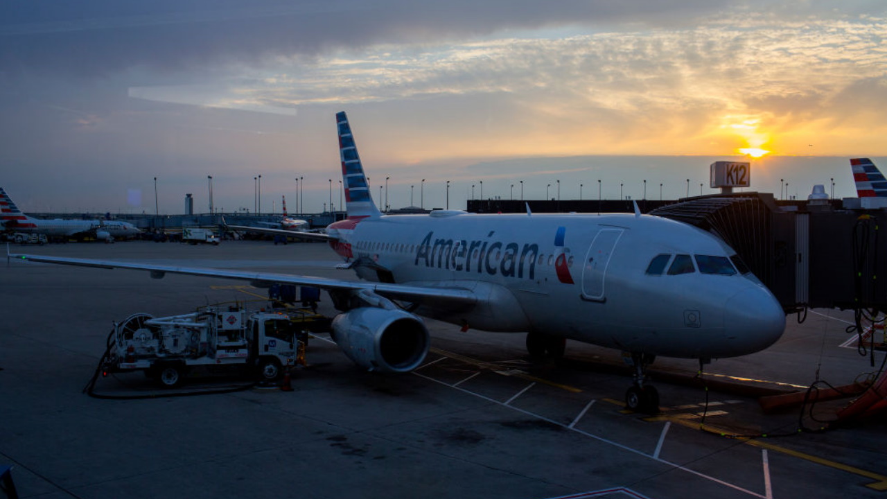 Passenger acting 'erratic’ on Orlando flight taken to hospital ...