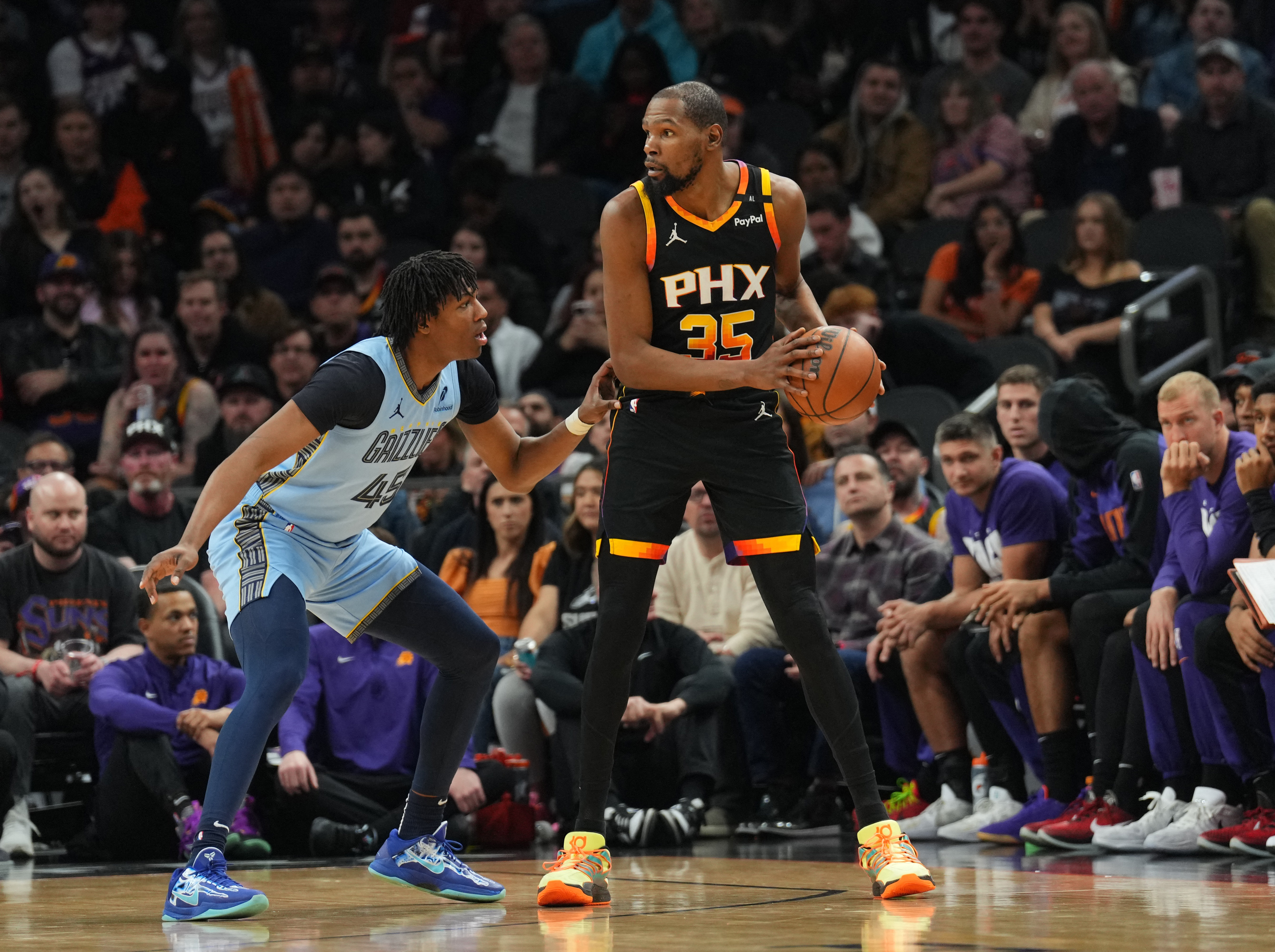 Kevin Durant Regateando Con Luz Temporada Regular 2024 2025 De La NBA