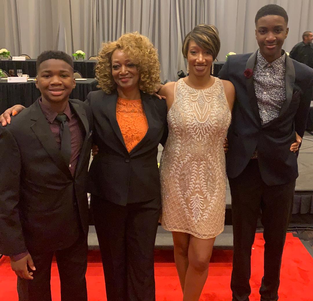 Kameisha Bennett Martin in hall of fame