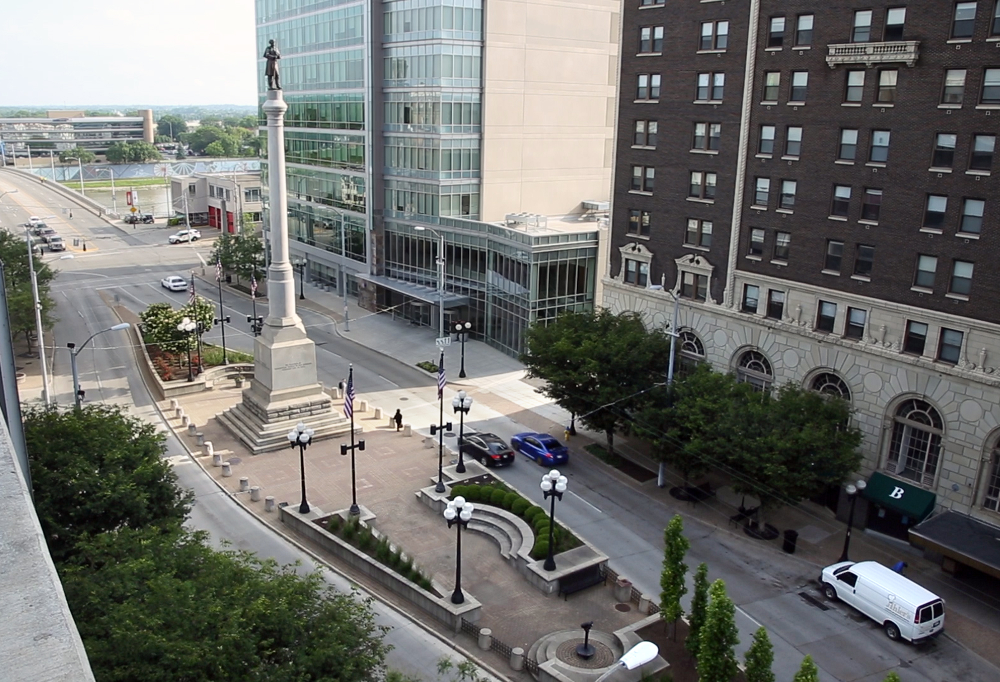 Story behind soldier statue at Main and Monument streets, Dayton, Ohio