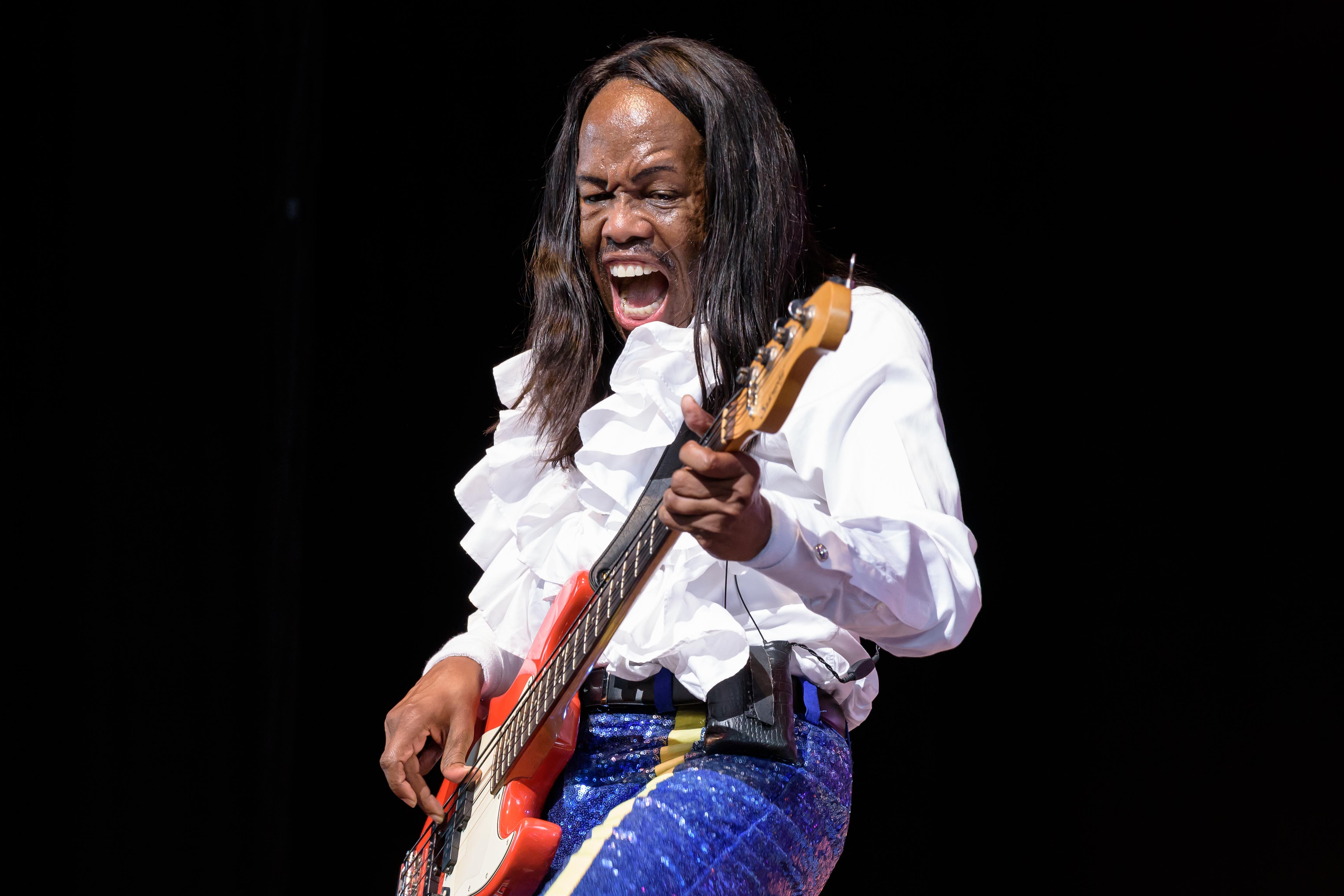 Earth Wind And Fire Bass Player