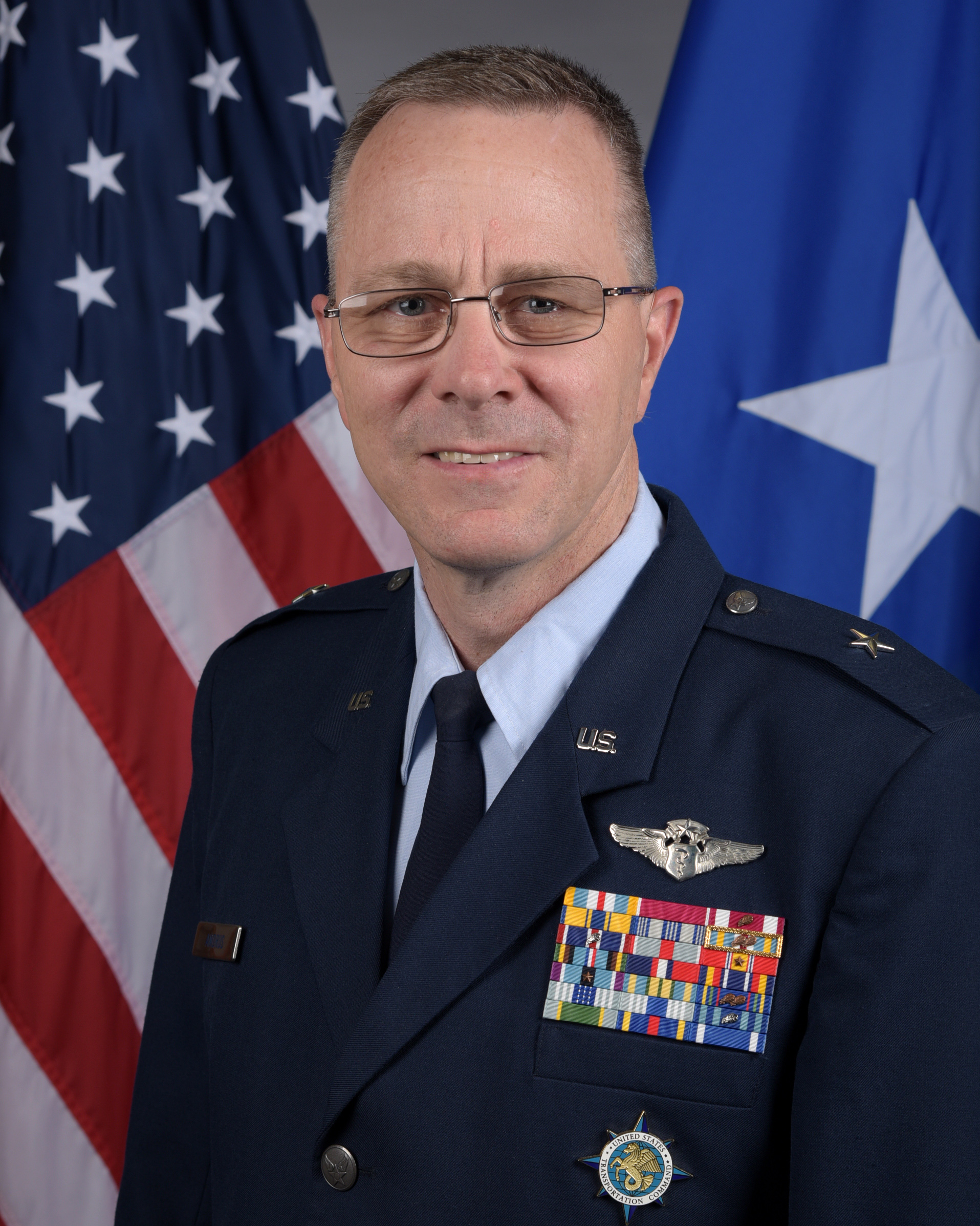 New commander takes command at 711th Human Performance Wing.
