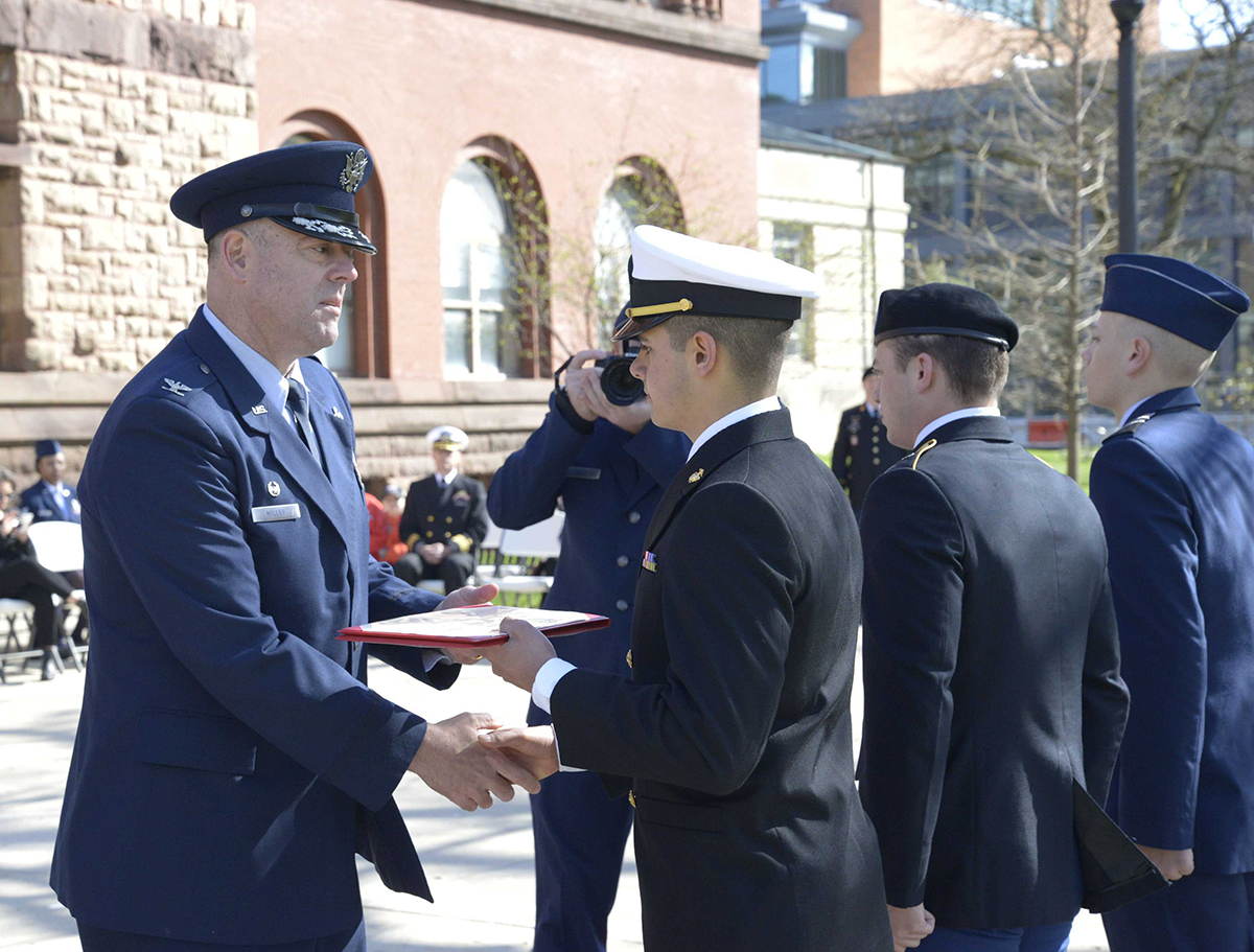 Base commander inspires future military leaders