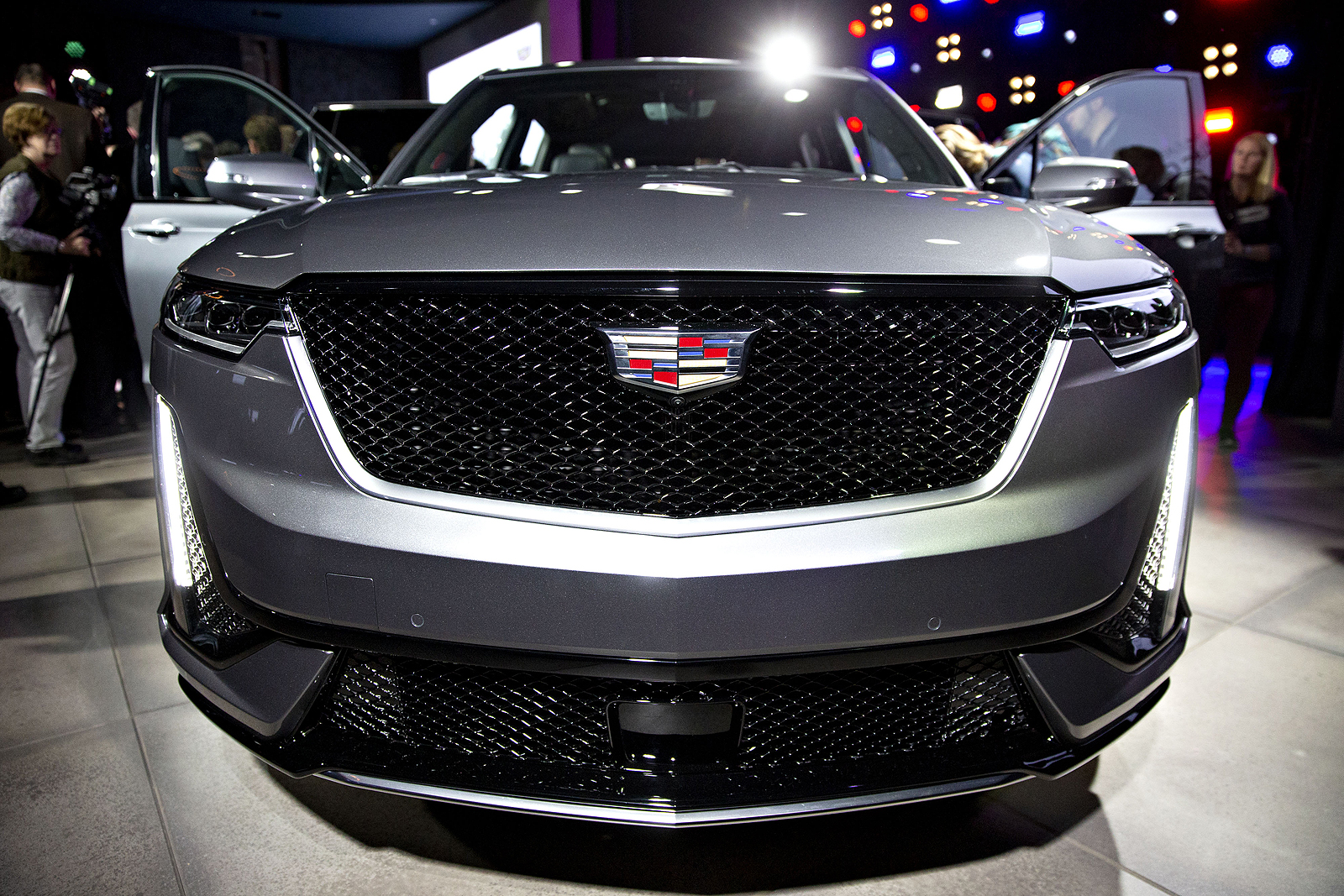 Why GM is planning to launch a Cadillac Financial lending brand ...