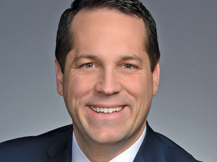 Large-cap growth strategies come out on top in volatile quarter ...