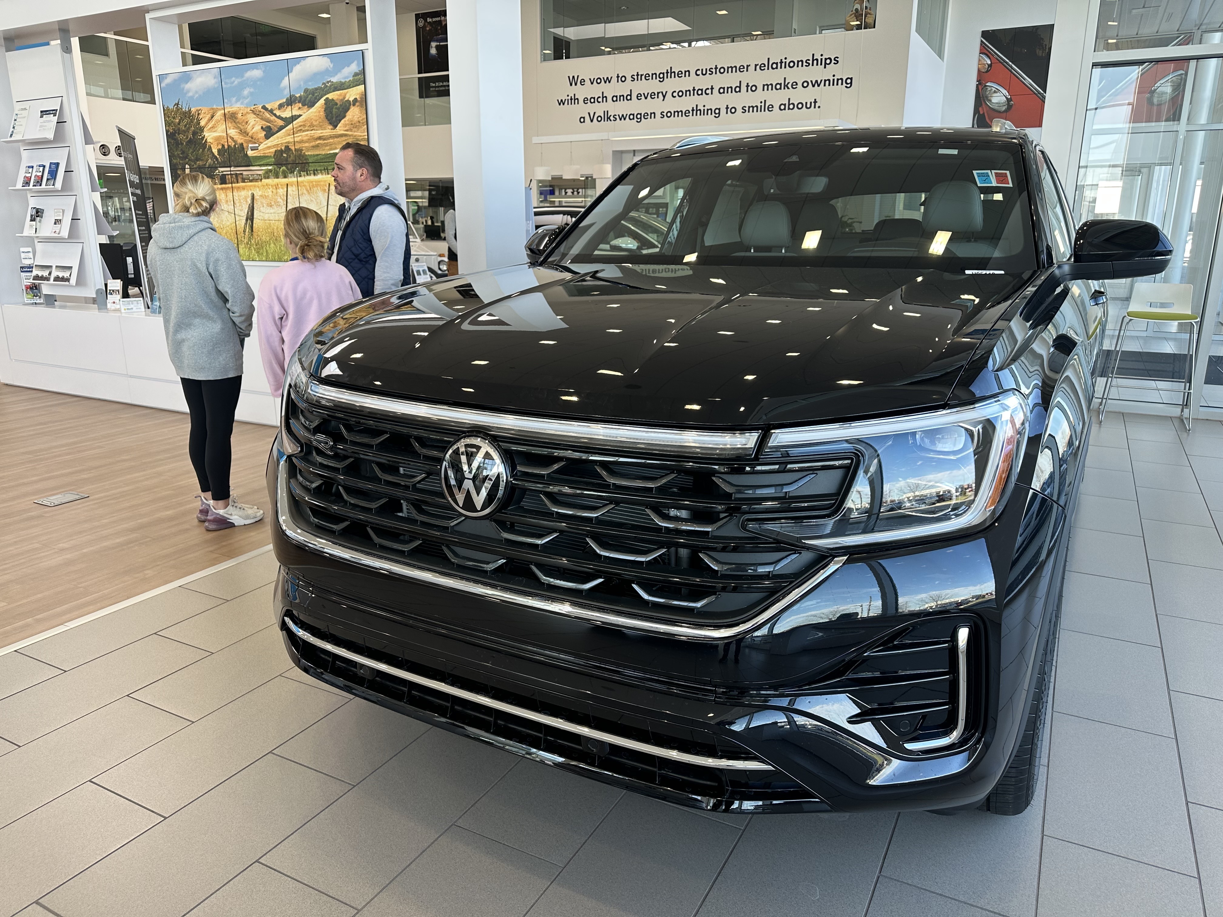 Why VW Q4 sales rose and Audi volume fell - Automotive News