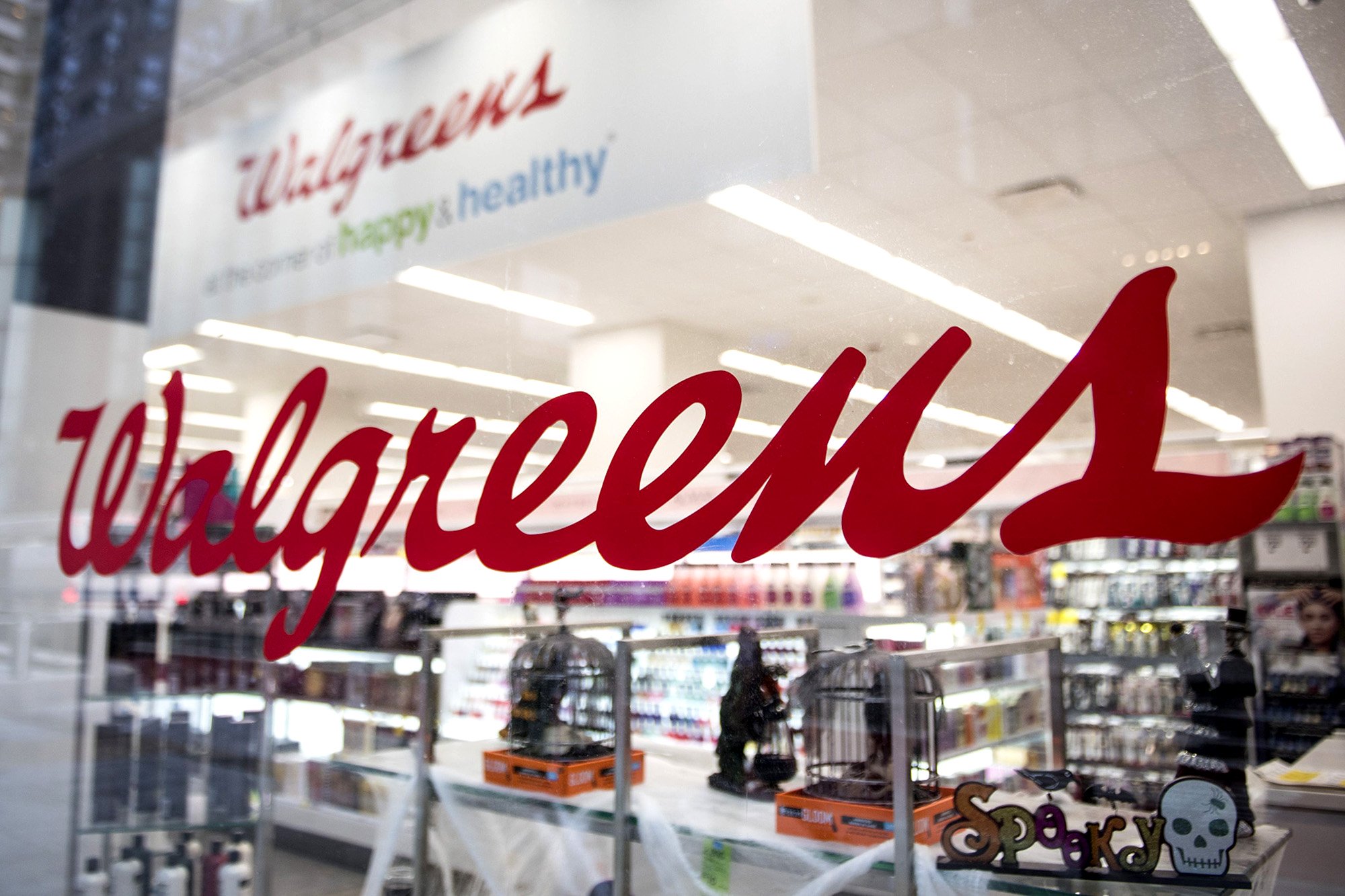 Walgreens to launch clinical trials with drug, biotech manufacturers ...