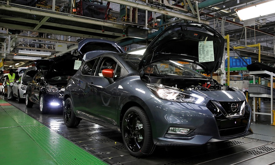 Nissan plans more European cuts, report says - Automotive News