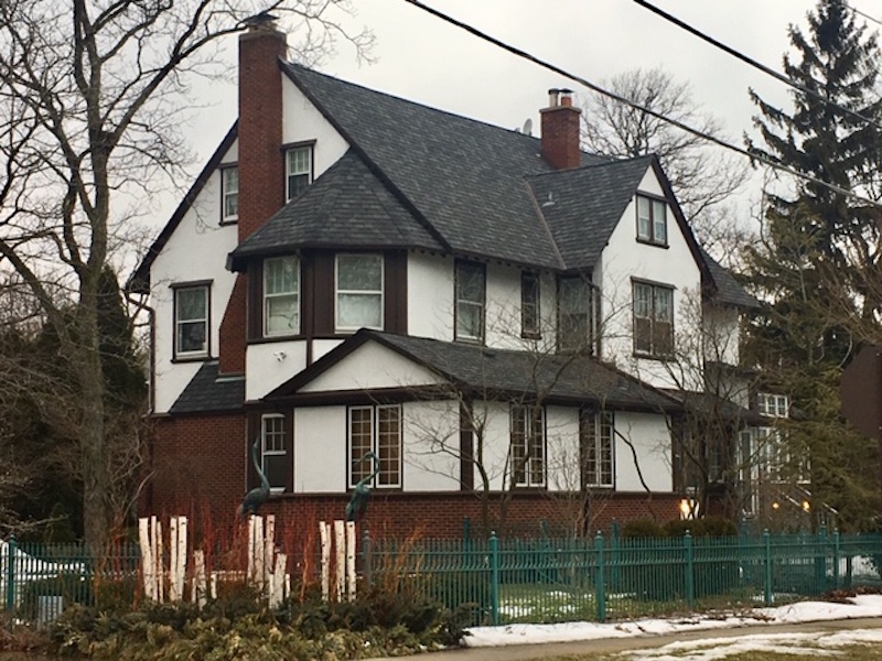 Steven Sarowitz lives in a Highland Park Tudor - Crain's Chicago Business