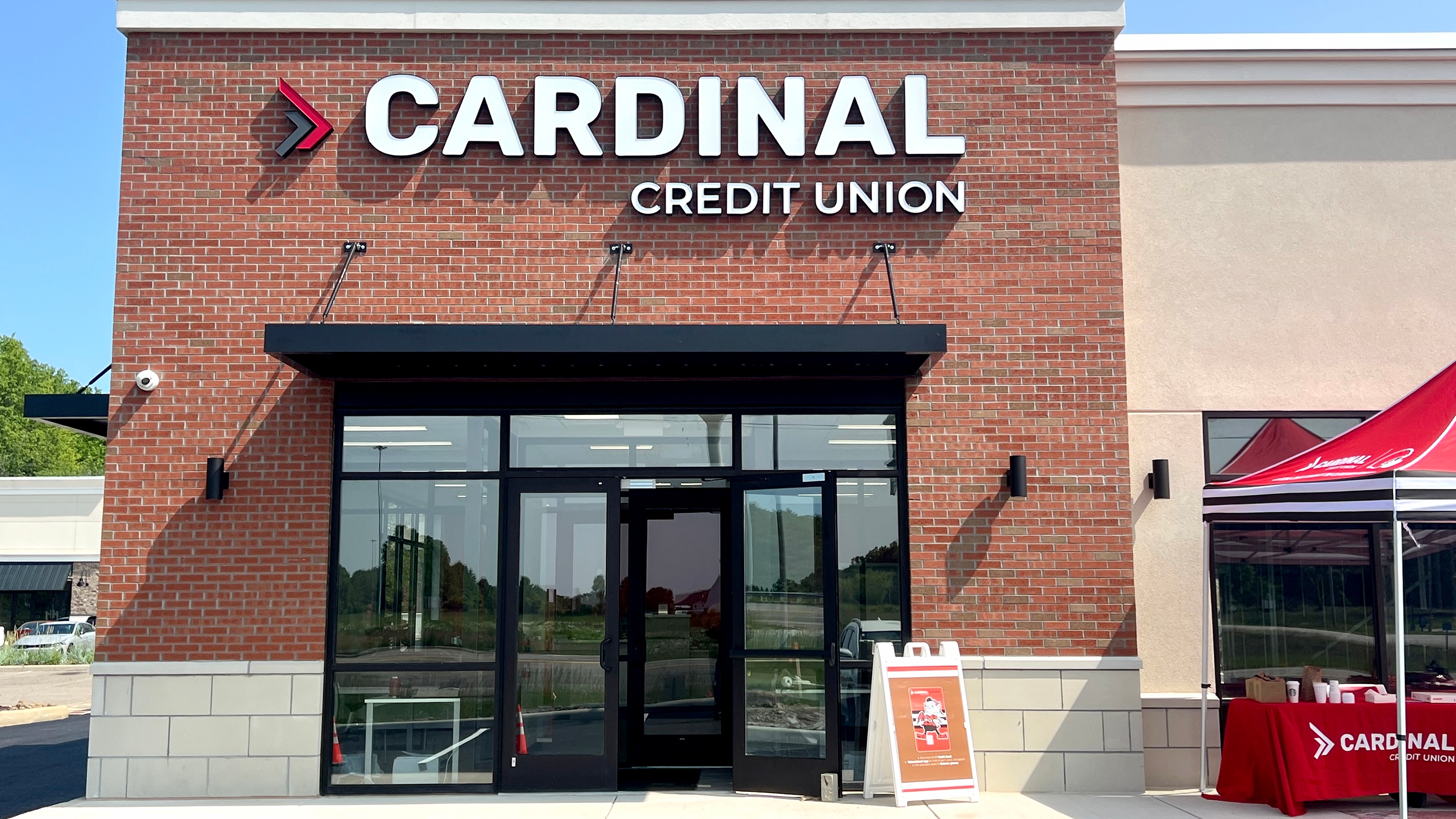 Cardinal Credit Union acquires Noteworthy Federal Credit Union - Crain ...