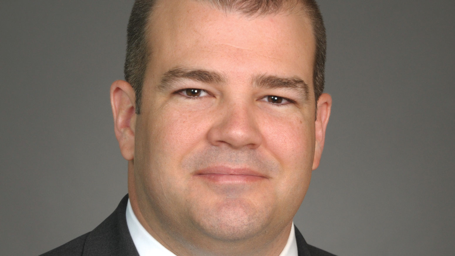 Fidelity fires major shot in war over fees - Pensions & Investments