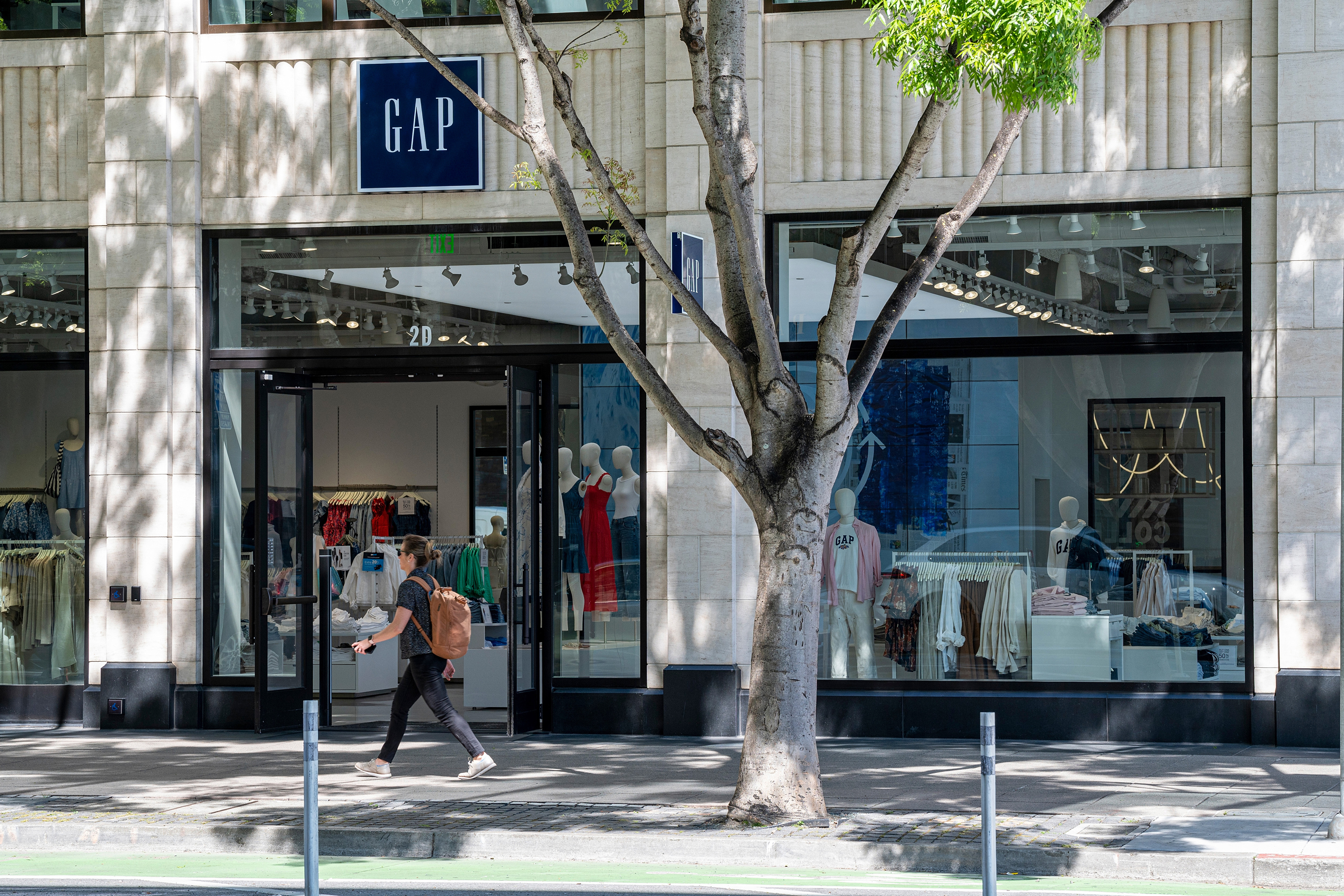 Gap hires PepsiCo marketer as global CMO amid ongoing media review - Ad Age