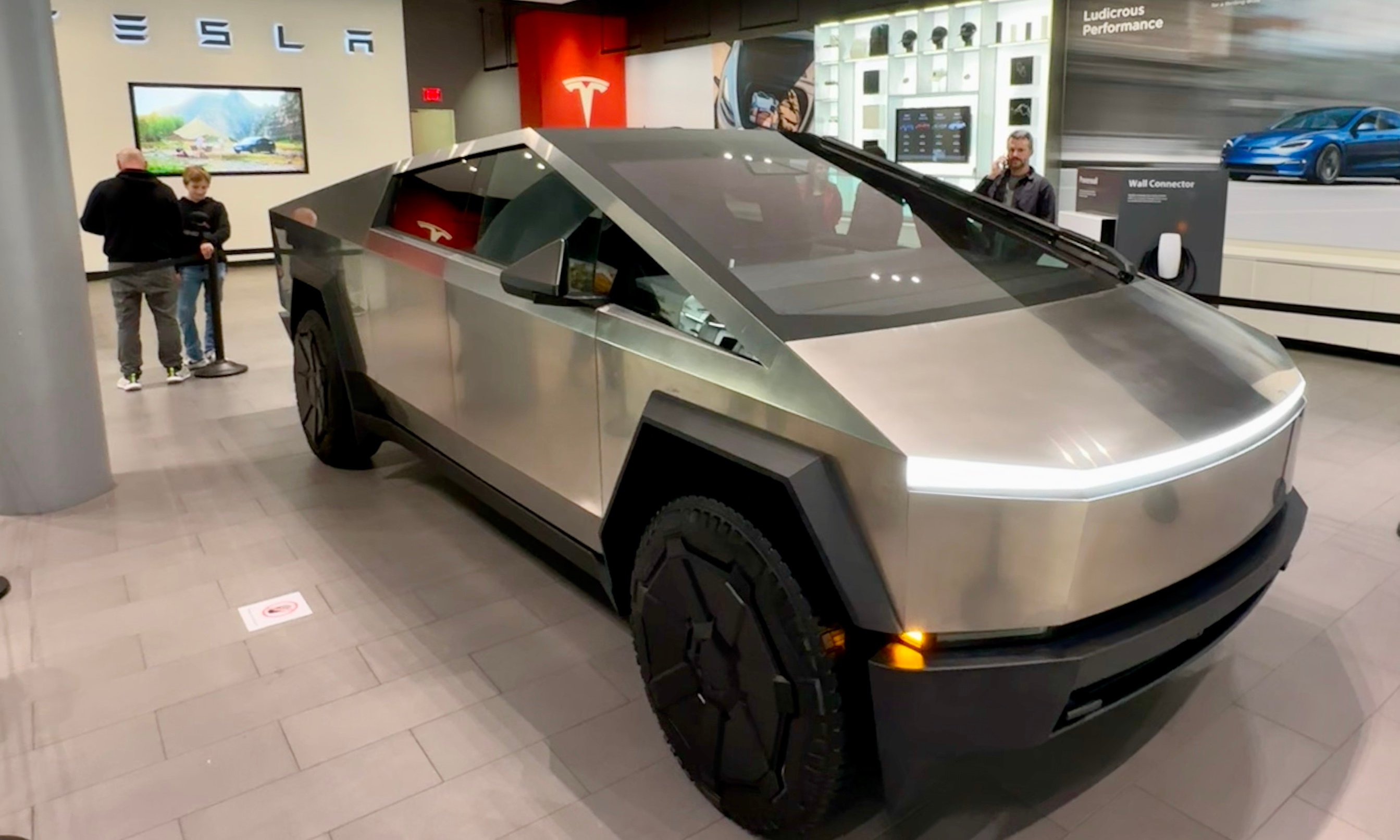 Tesla Q3 sales: Deliveries rise 6.4%, boosted by Cybertruck ...