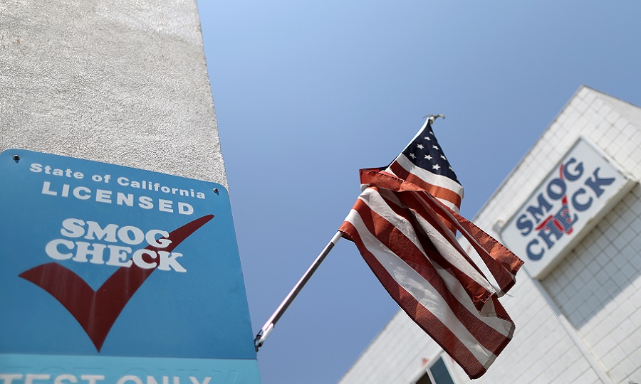 Ford, VW, Honda, BMW to stay neutral over challenge to Trump emissions ...