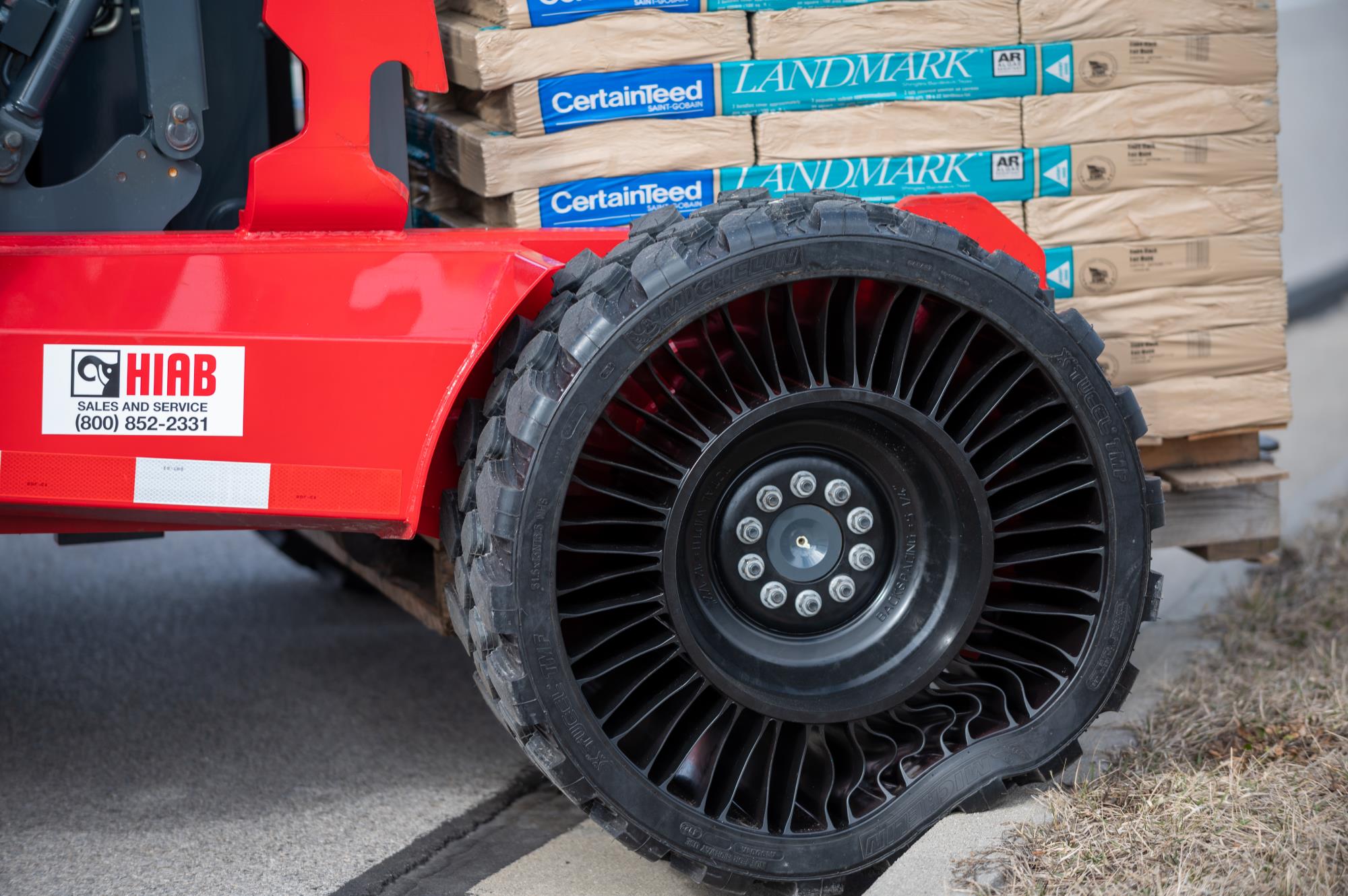 New Michelin X Tweel TMF approved for fitment on Moffett forklifts ...