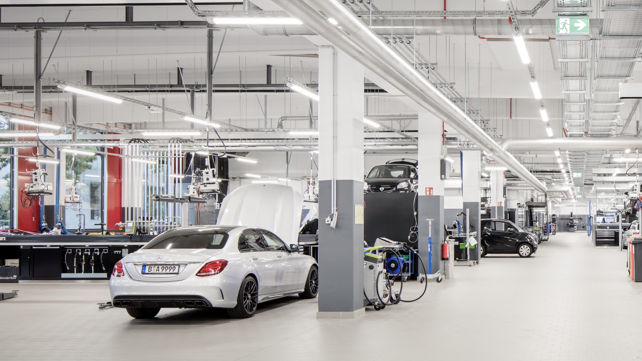 Billig-Werkstattkonzept: Mercedes-Benz stellt Service & Smile ein ...