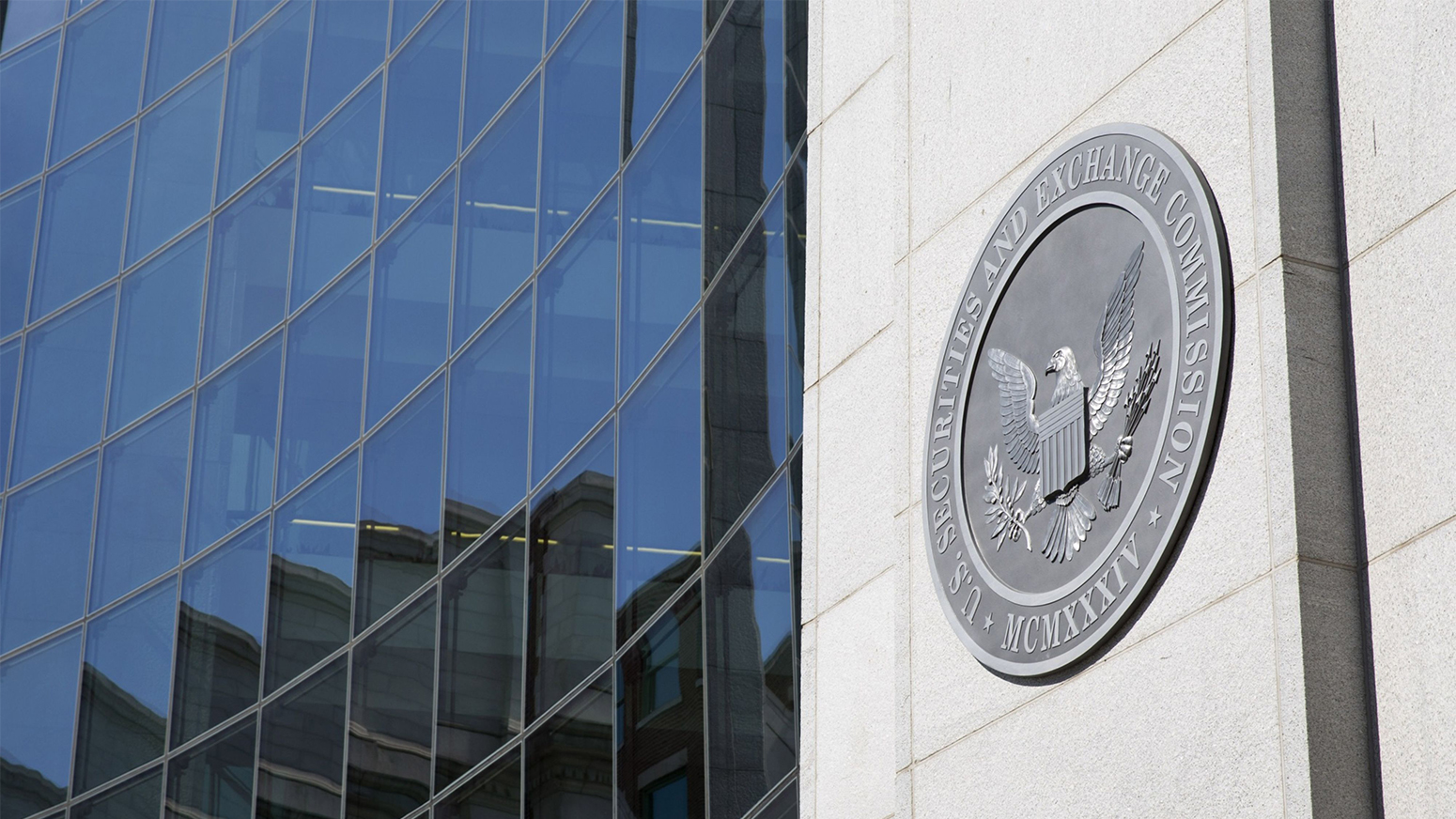 SEC establishes task force to combat foreign company fraud - Pensions ...