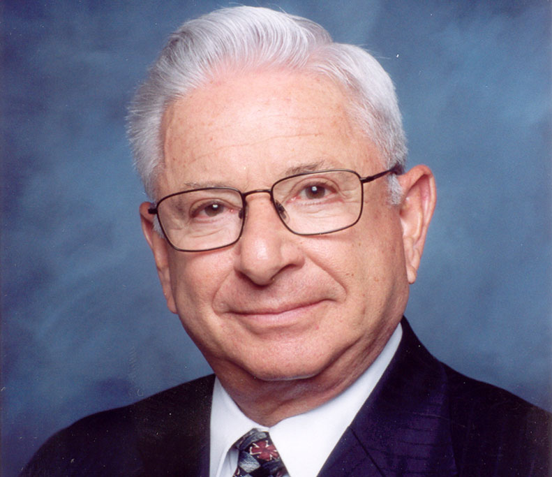 California HMO pioneer Howard Davis dies - Modern Healthcare