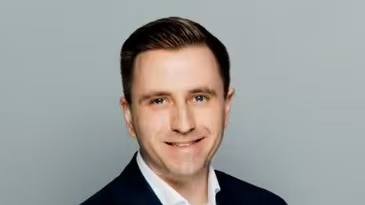 Mercedes-Benz names new China sales chief amid five-year slump ...