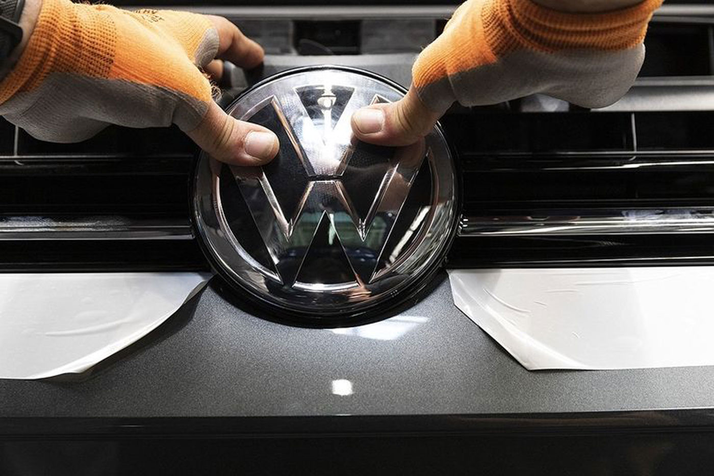 VW, Dassault team up to strengthen automaker’s SDV transition