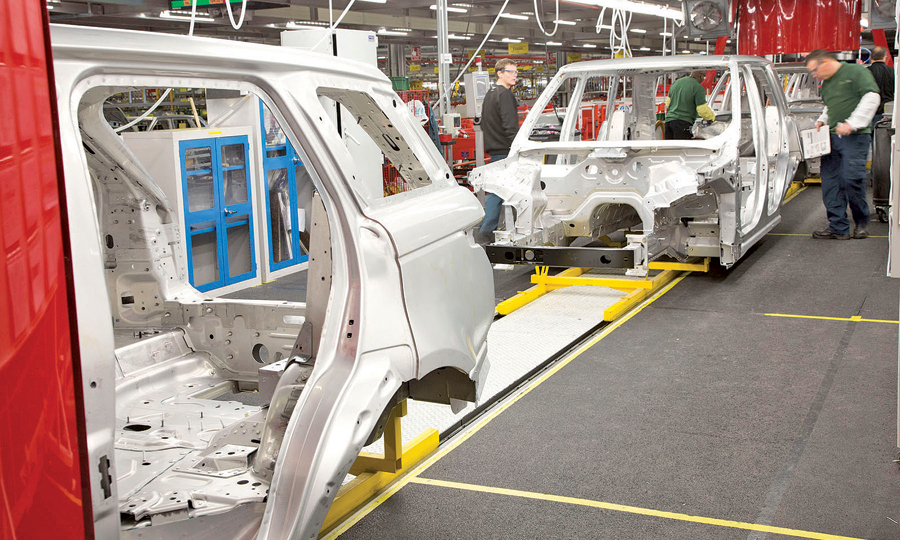 A flurry of activity in aluminum - Automotive News