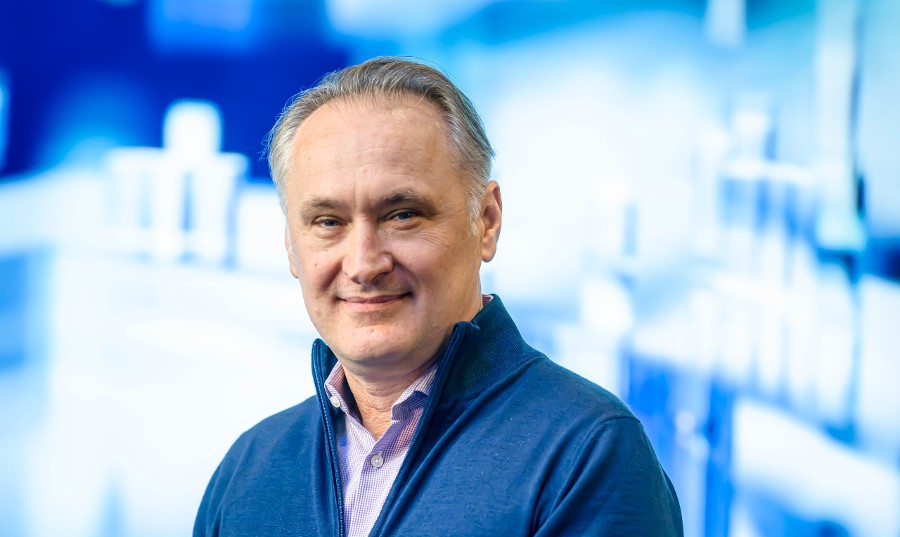 Stellantis executive changes include new CEOs for DS, Ram brands ...