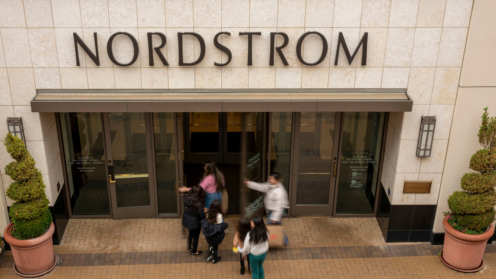 Nordstrom wins dismissal over challenge to forfeiture policy in 401(k ...