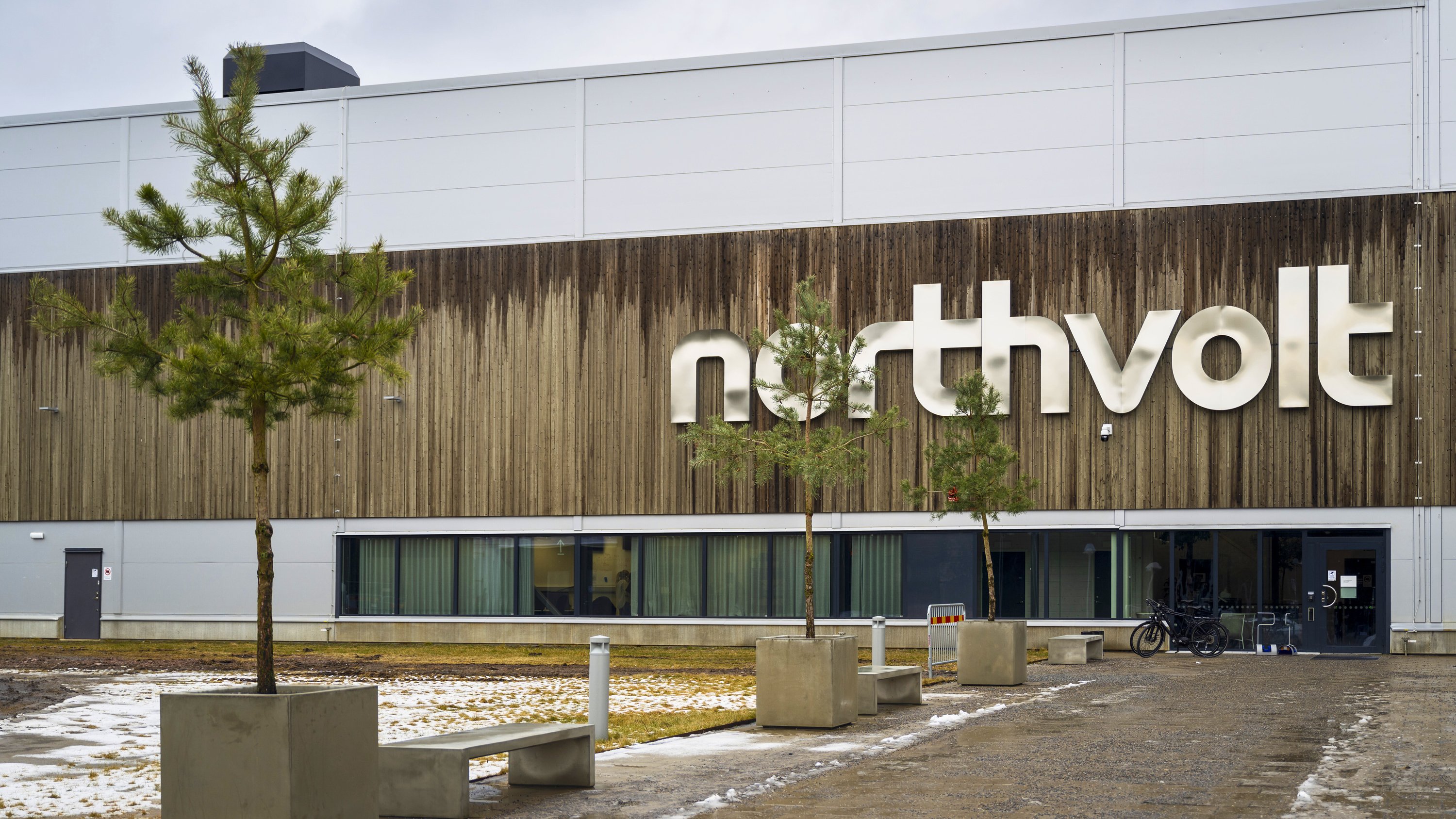 Volvo takes Northvolt stake in battery JV