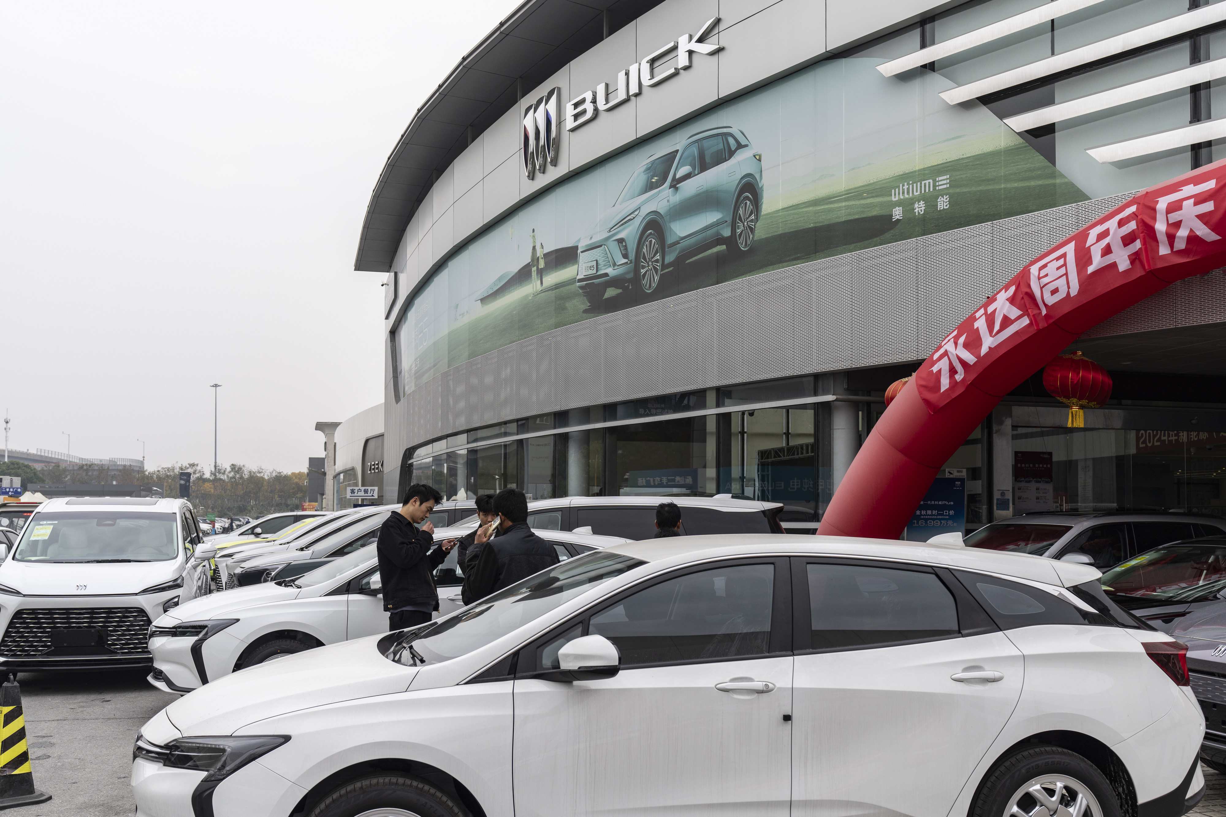GM's China strategy takes shape - Automotive News