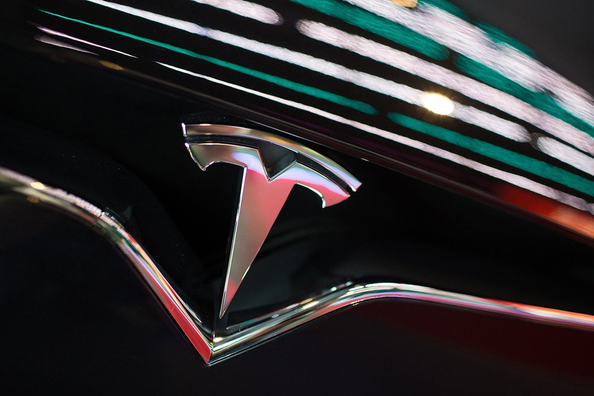 Tesla’s new CFO now has two jobs; outgoing CFO exits with $590M ...