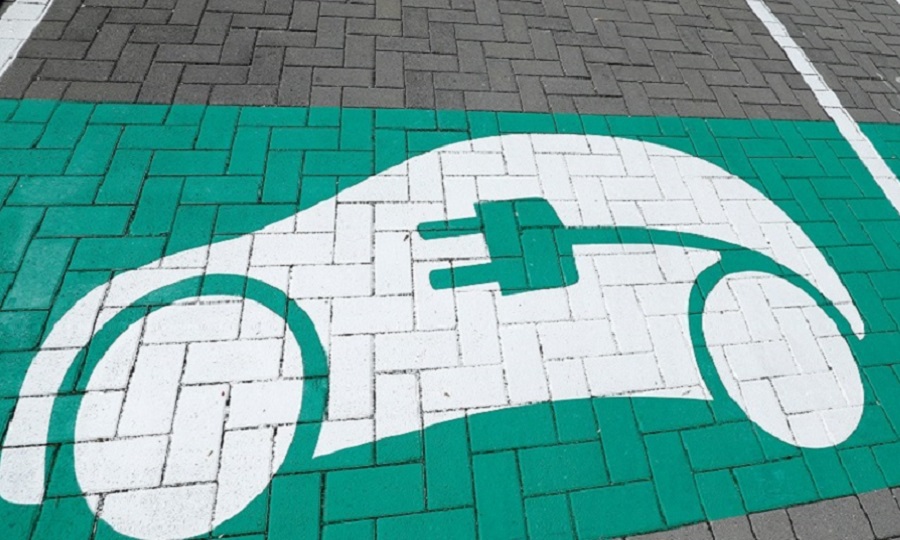 Europe's 2035 ban on combustion cars approved by lawmakers - Automotive ...