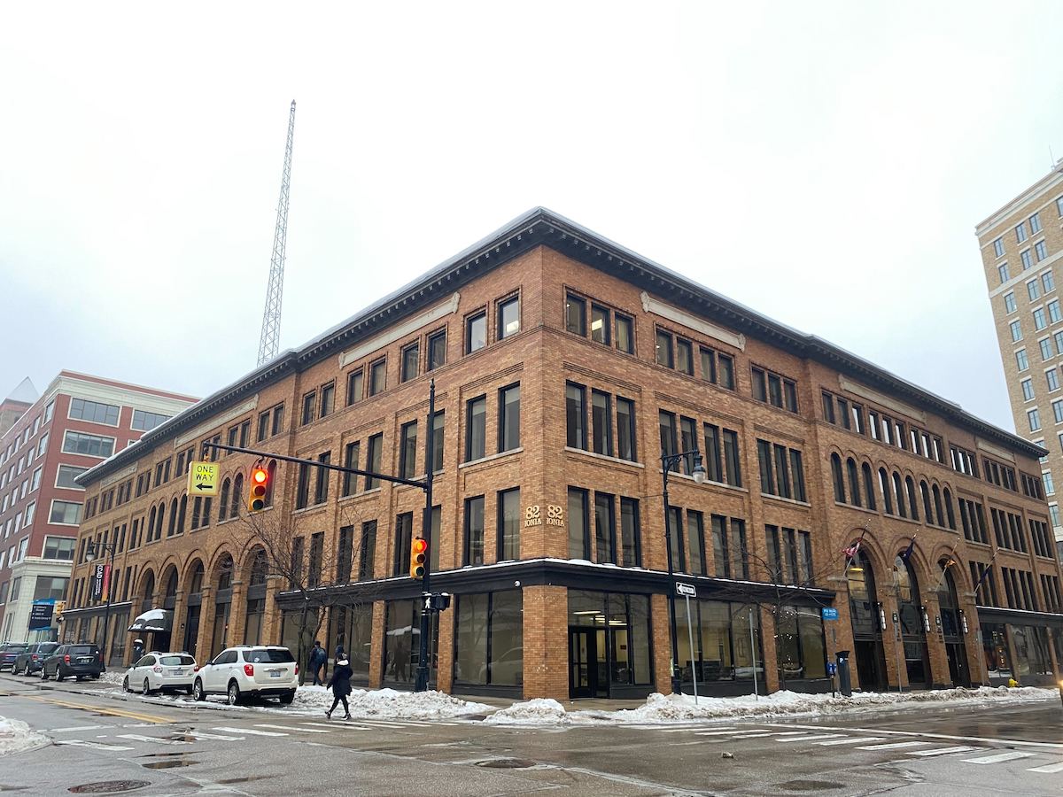 Downtown Grand Rapids office building may be ripe for housing - Crain's ...